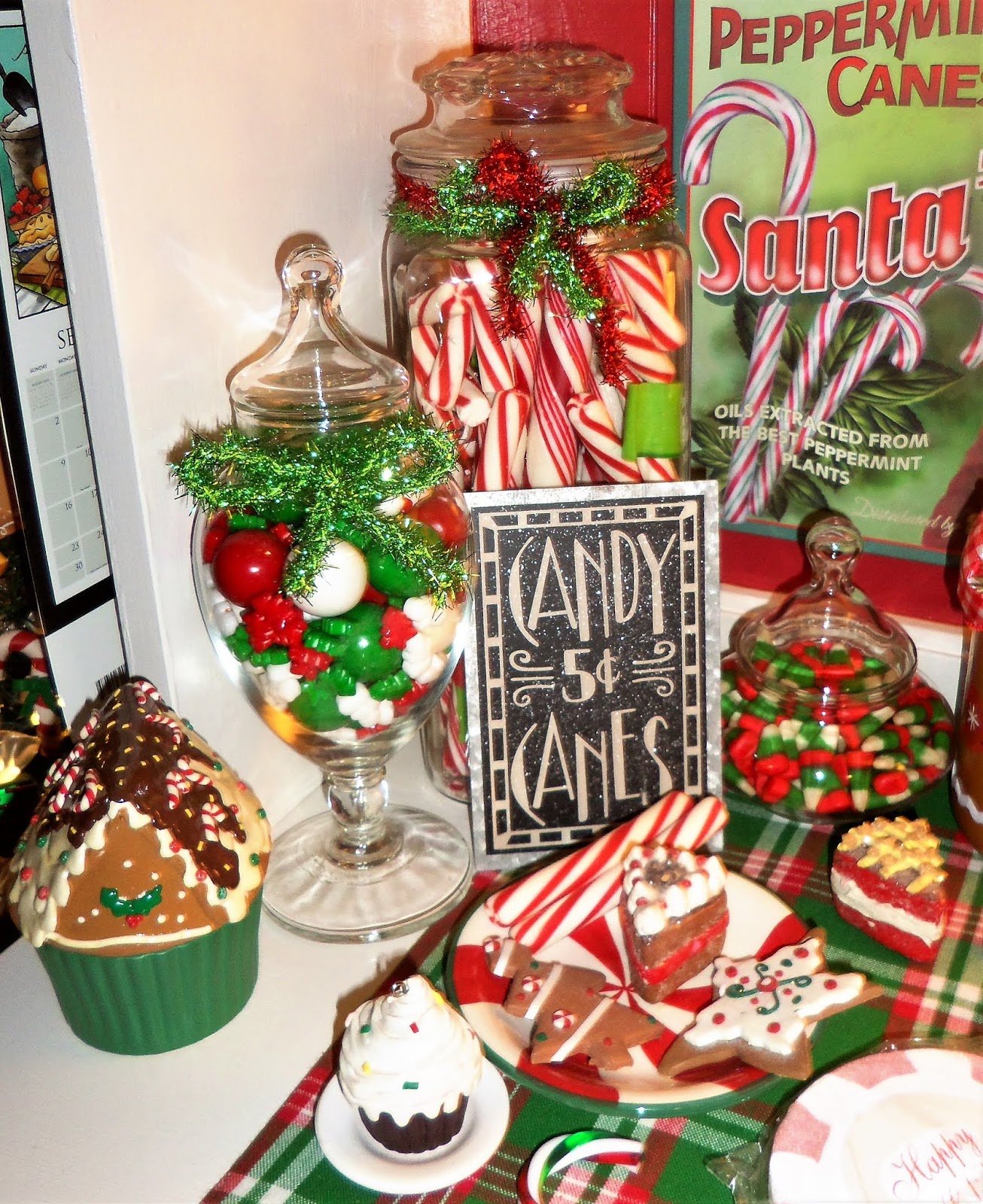 A DEBBIE-DABBLE CHRISTMAS: Gingerbread and Candy Christmas Kitchen ...