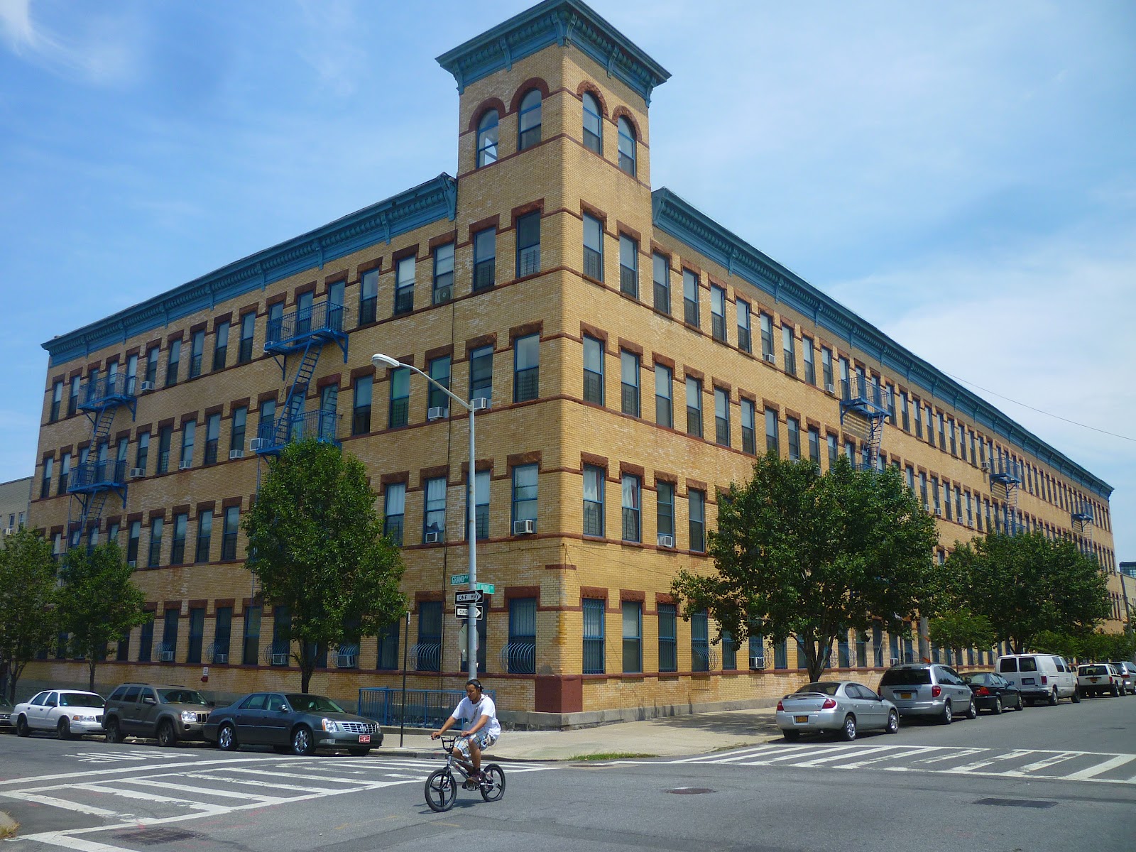 Lost City: The Old Knox Hat Building