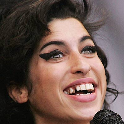 list of celebs: List of Celebs with Gaps in their teeth- Gap Toothed ...