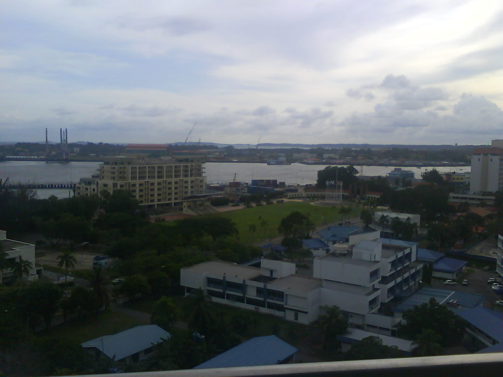 Kenangan di Labuan...dari Tingkat Bilik Beta Service Apartment, Labuan
