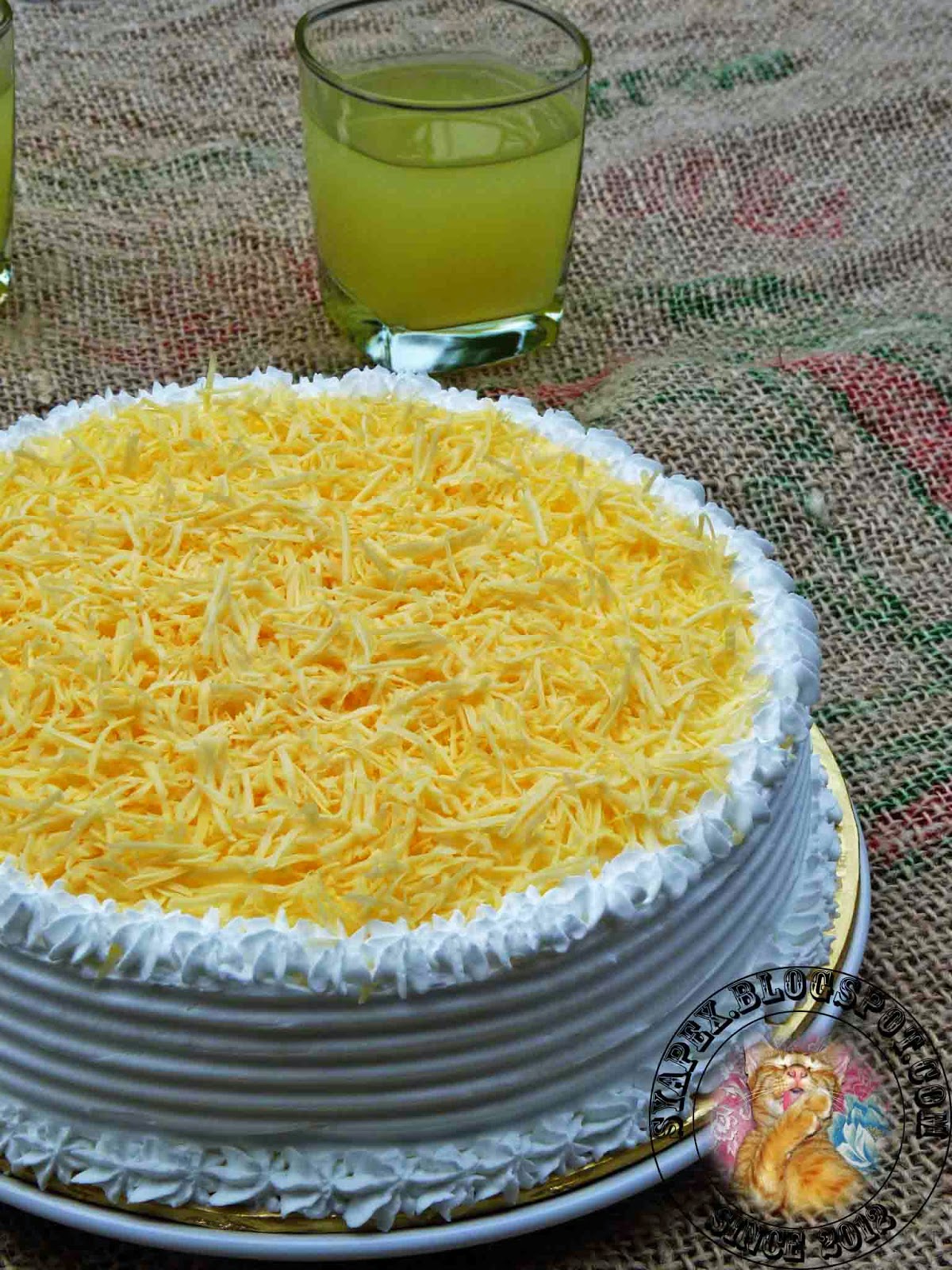 syapex kitchen: Cheddar Cheese Cake