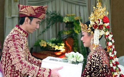 Kumpulan Foto Nikah Edi Baskoro | Foto Akad Nikah Edy Baskoro Alya ...