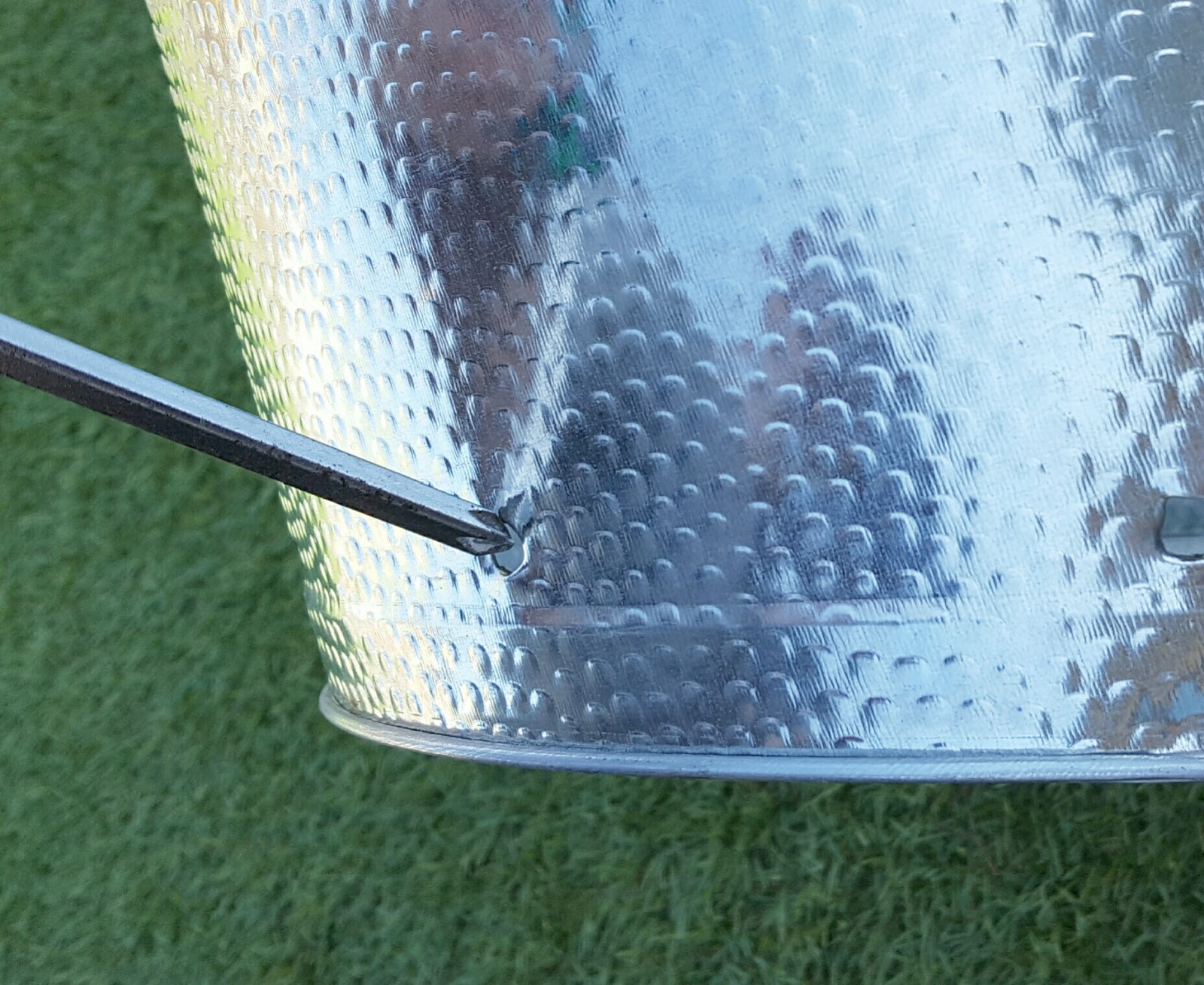 How To Make a Barbecue Bucket