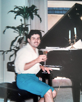 Vida de Oro: Rory Castillo: A Latino fashion designer