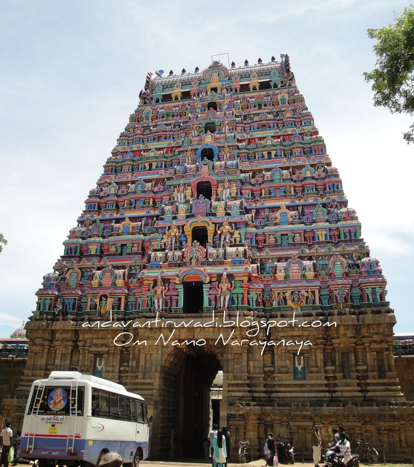 Om Namo Narayanaya: SRIMUSHNAM - SRI BHUVARAHA PERUMAL TEMPLE ...