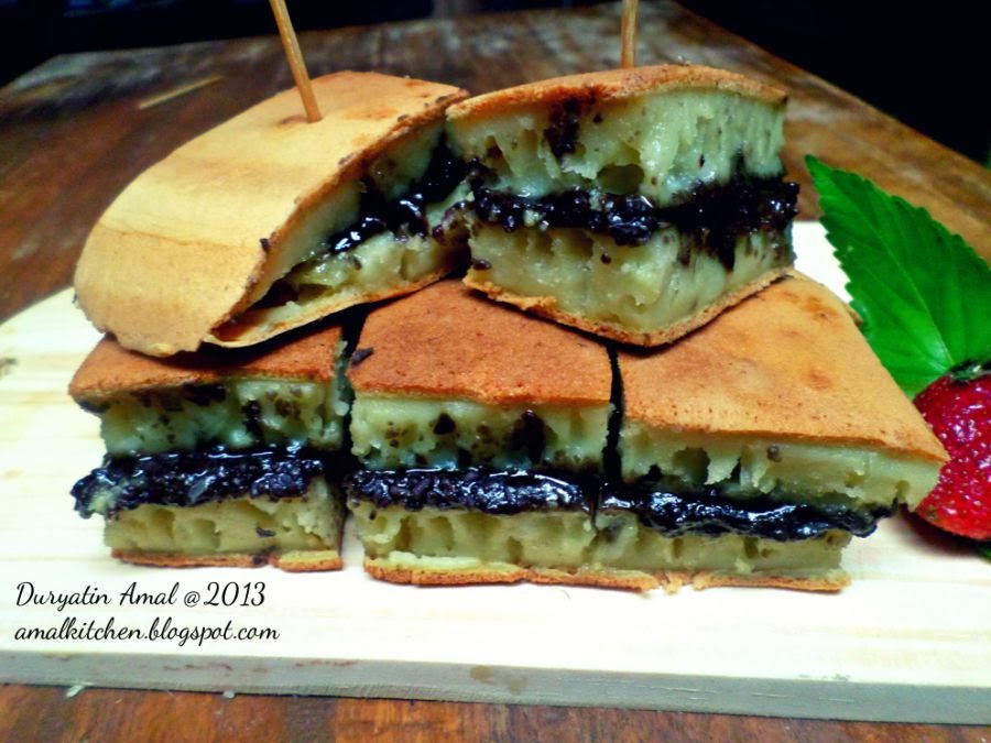 Amal's Kitchen : Simple & Easy Recipes: Martabak Manis (Terang Bulan ...