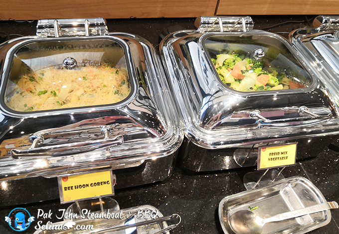 Pak John Steamboat & BBQ Buffet At IOI City Mall Putrajaya, Malaysia