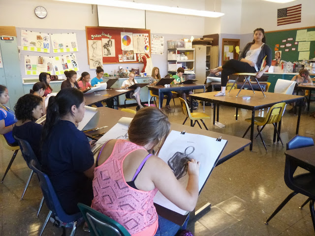 Lane Tech Art Studio : Figure Drawing and Expressing Light