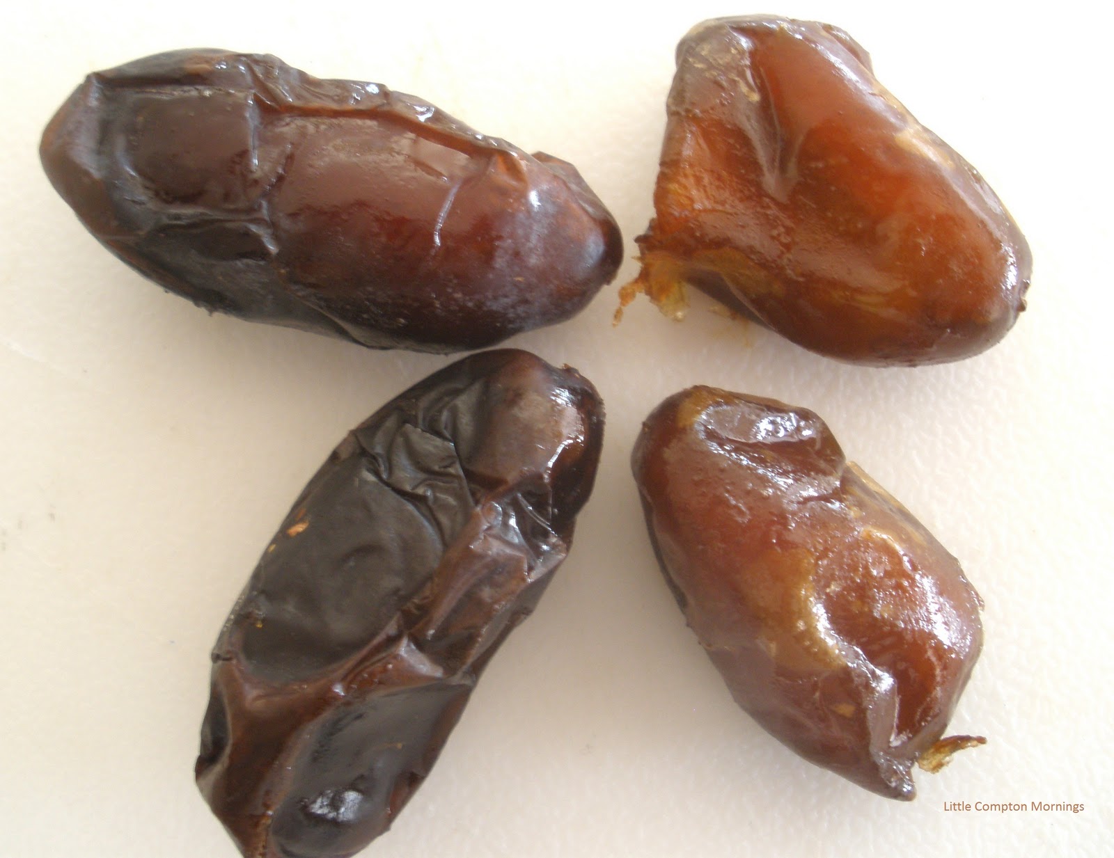 Little Compton Mornings: Dates: Luscious and Local