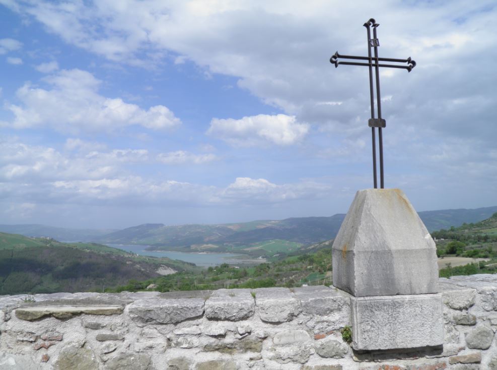 Tabernacoli italiani: Gambatesa. Crocifisso