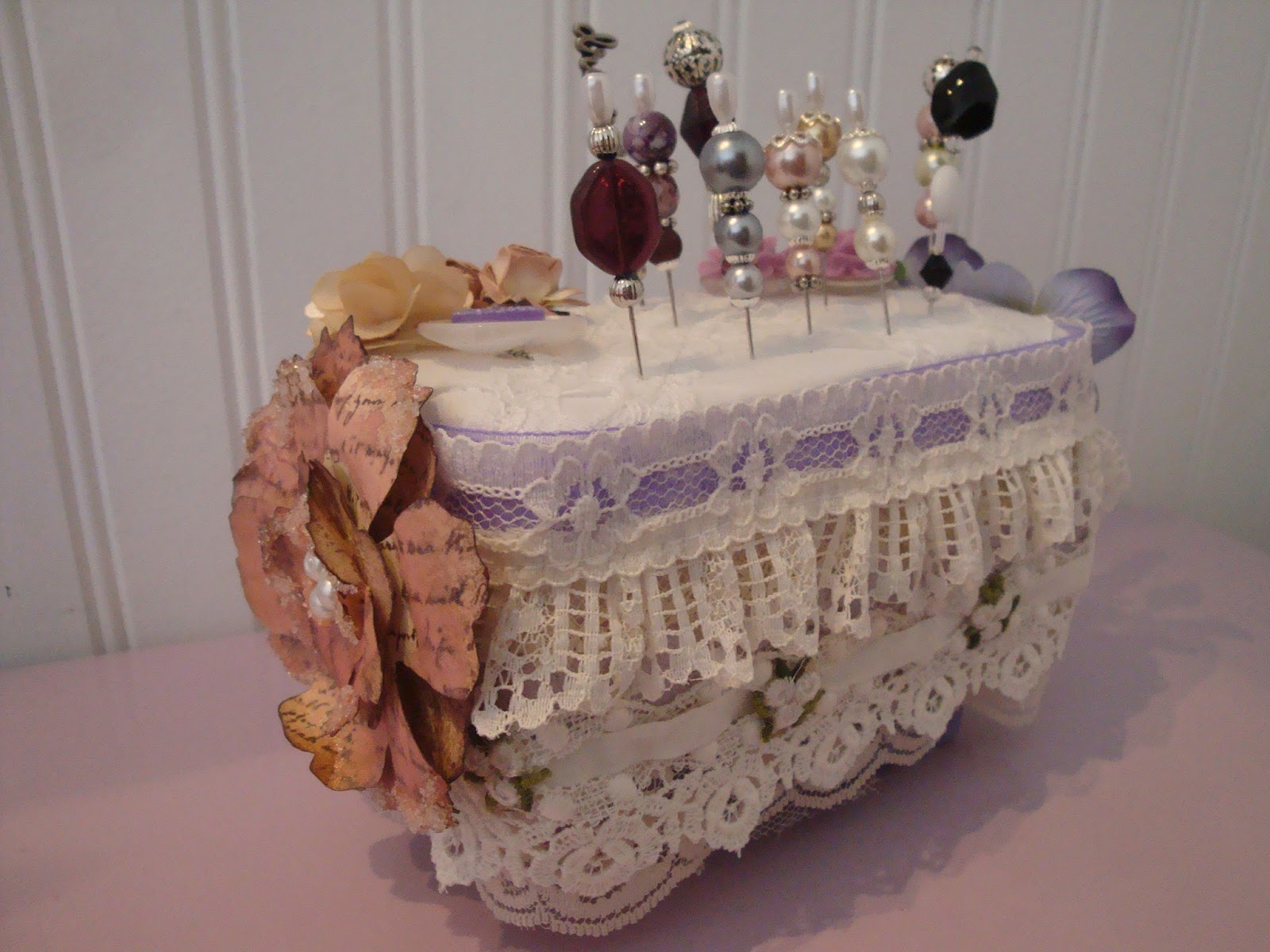 happy2create4u: A Vintage Lace Pin Cushion and Stick Pins