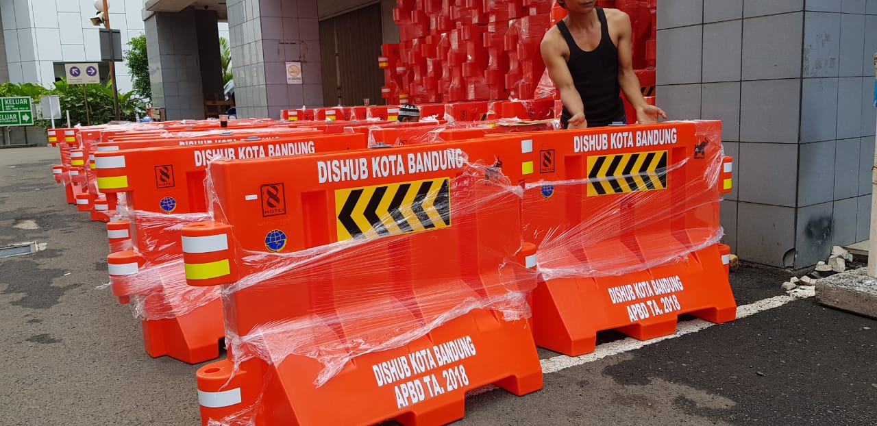 grosiralatsafety: ROAD BARRIER MARVEL WATER BARRIER MARVEL INCLUDE ...