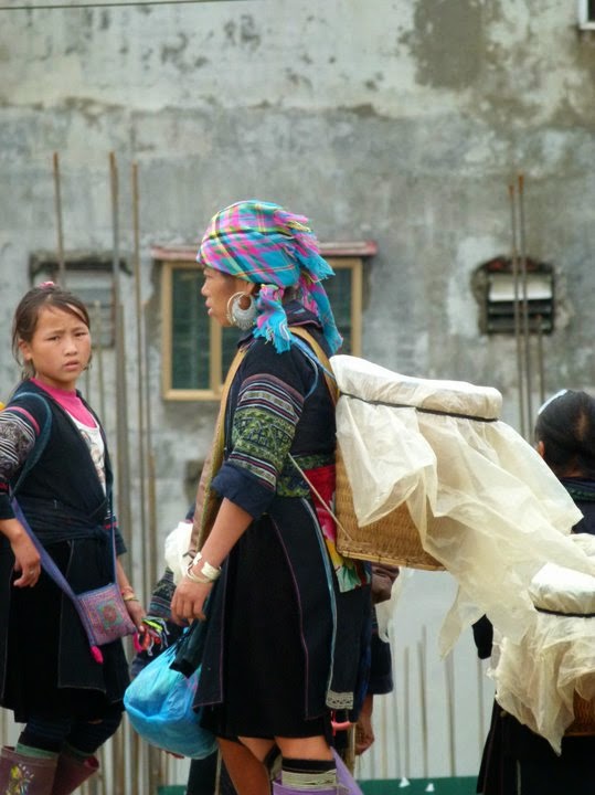 Travel - Posh Backpacking around South East Asia - Roses and Rolltops