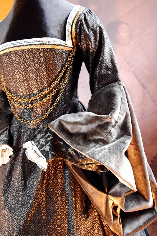 Cromwell's Grey Velvet - Wolf Hall Costumes
