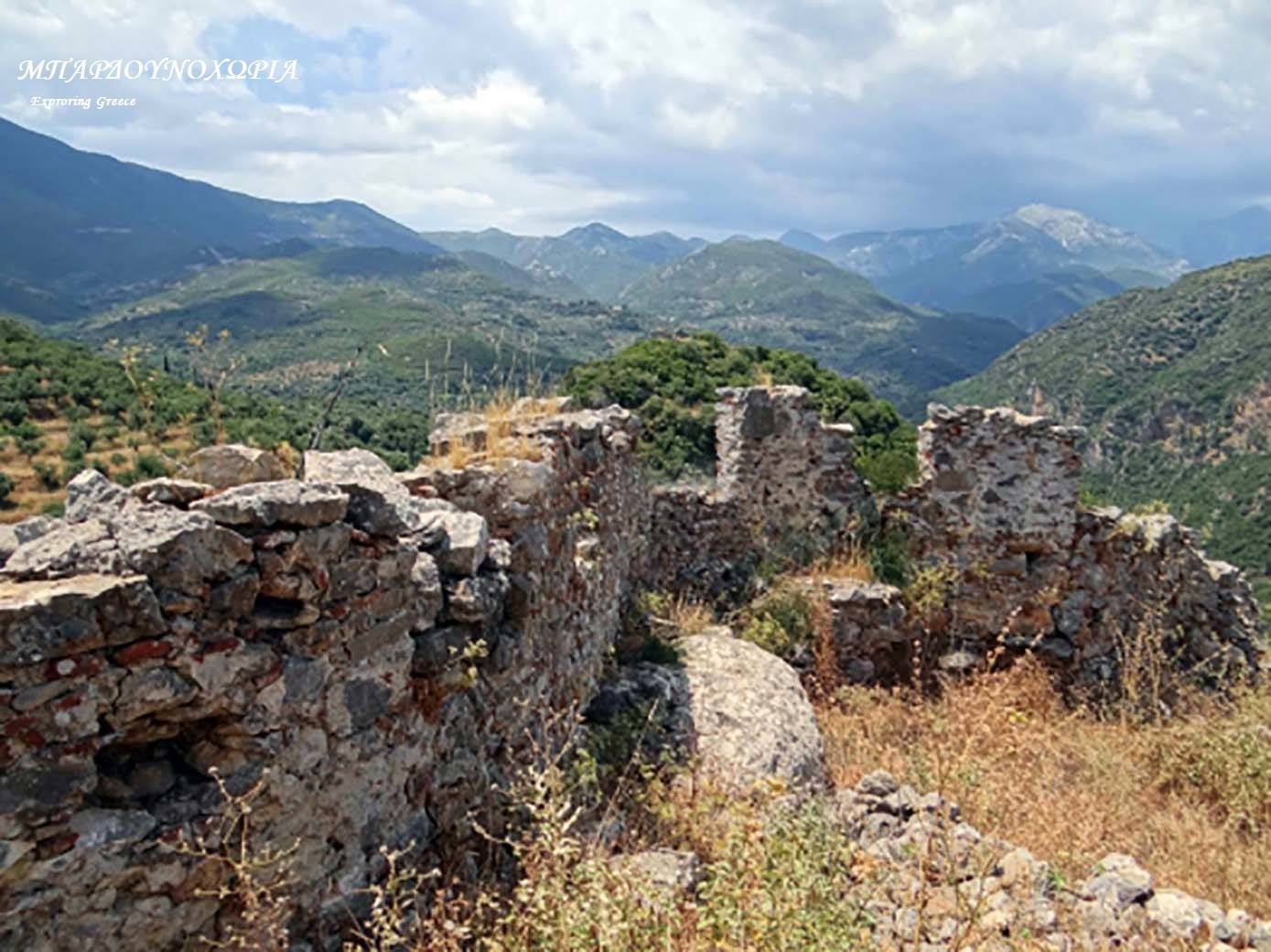 ΟΙ ΜΑΝΙΑΤΕΣ ΕΙΝΑΙ ΠΑΝΤΟΥ : ΚΑΣΤΡΟ ΜΠΑΡΔΟΥΝΙΑΣ