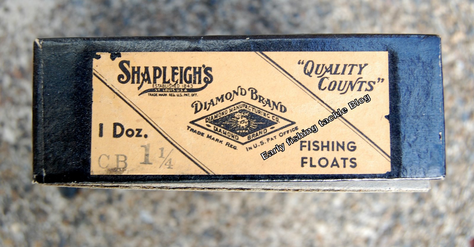 Early Fishing Tackle: Vintage Old Fishing-Floats-Bobbers-Corks