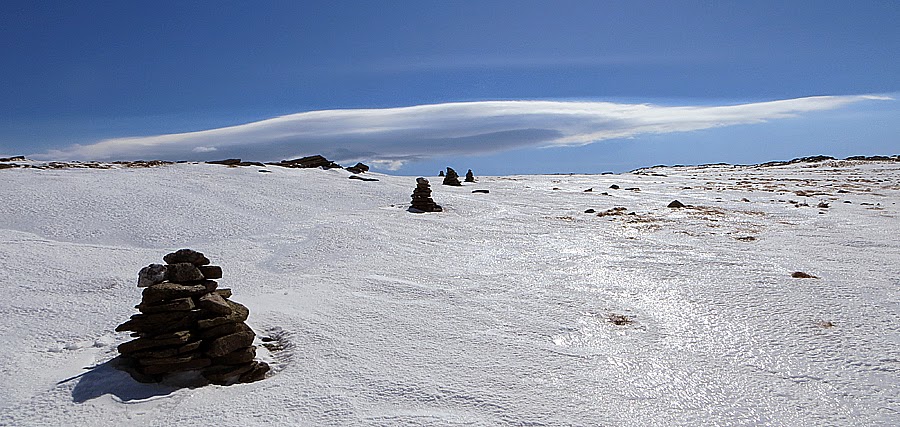 Hiking in the White Mountains: Roaming Around the Snowfields of the ...