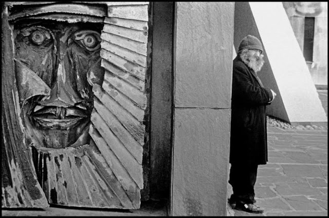 Los Grandes Fotografos: Ian Berry (1934)