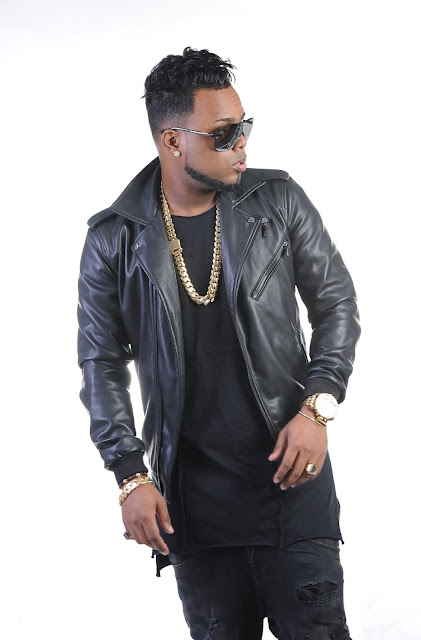 ATENCION FANATICOS & DISEÑADORES – Nueva sesion de fotos de “Musicologo ...