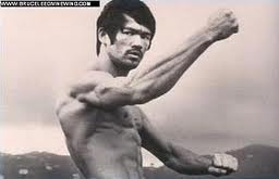 The Rock Body Weight Workout: Bruce Lee The Dragon