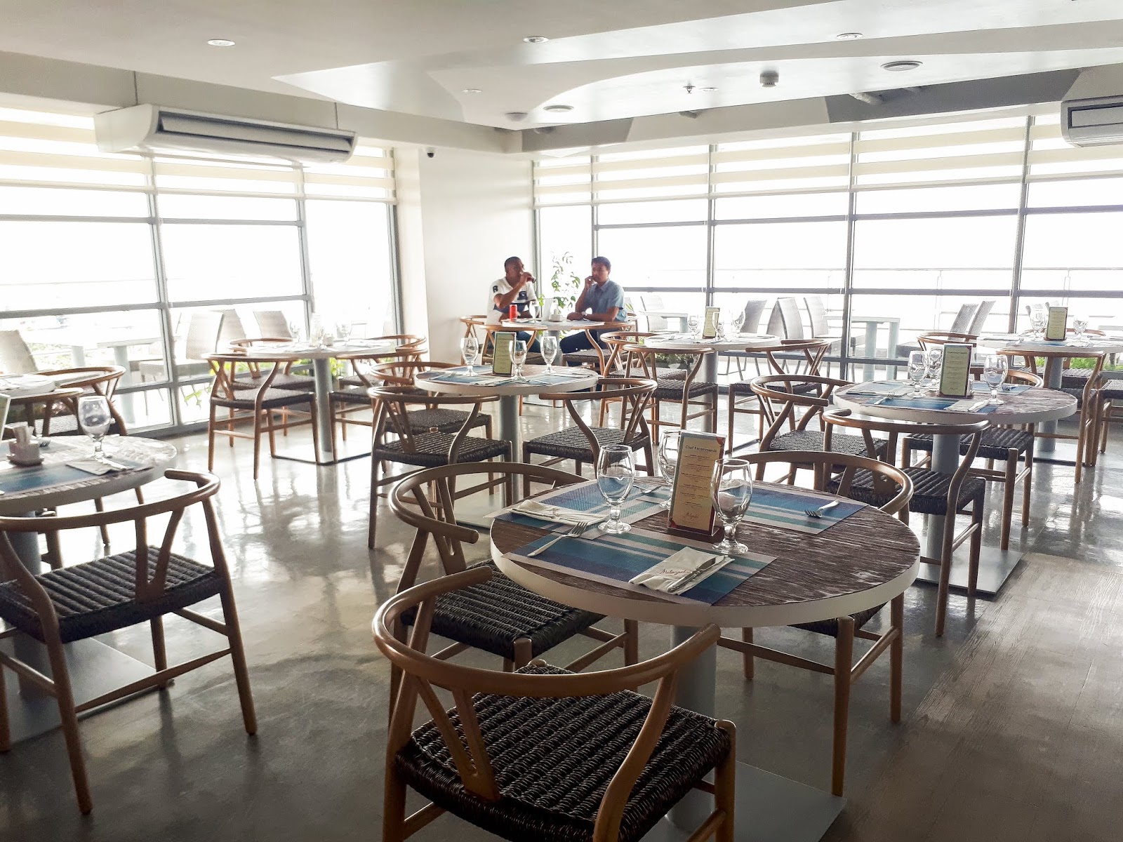 TRYP Hotel by Wyndham Mall of Asia Manila: Hotel Tour & Review - The ...