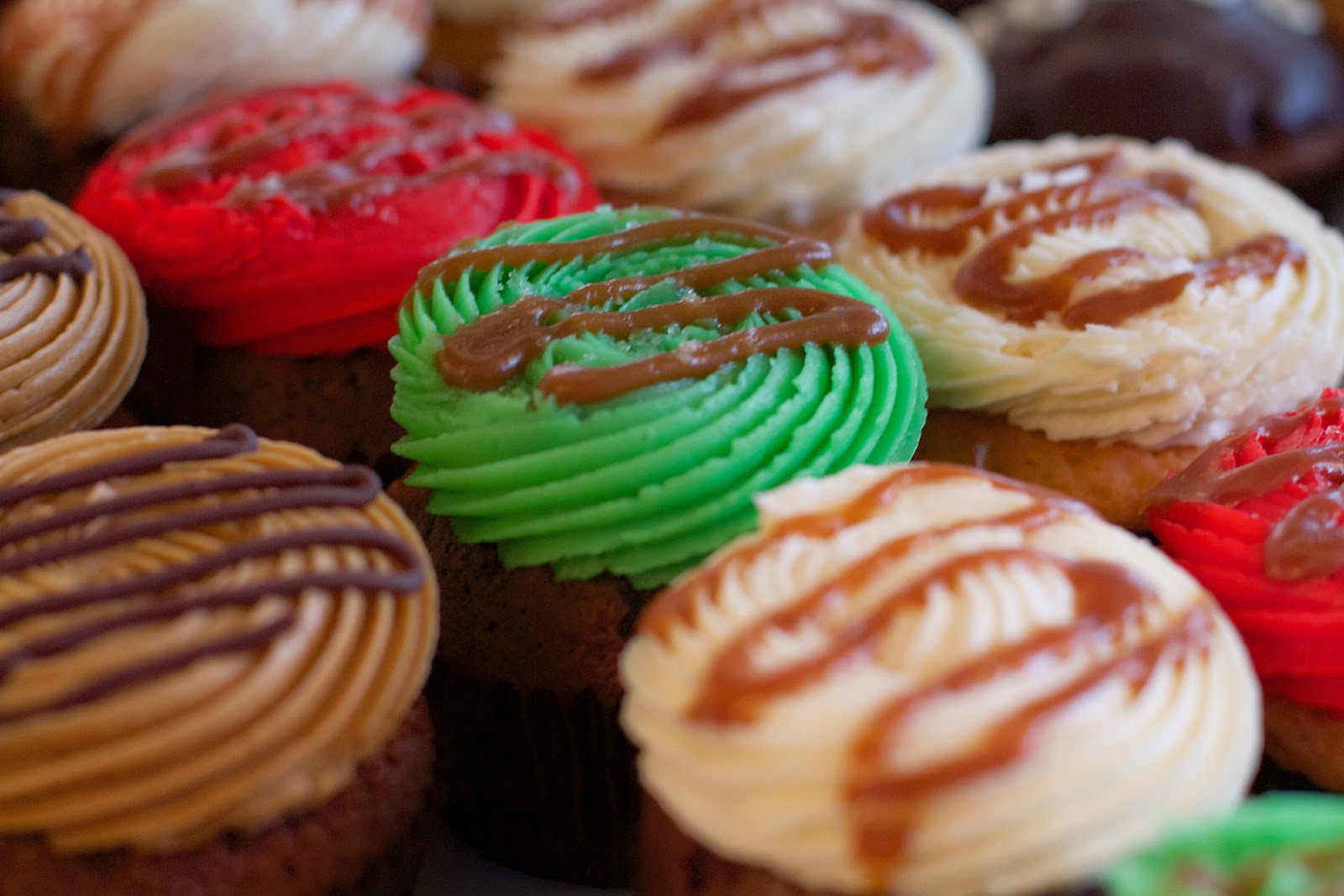 Locavore Gifts 2014: Sweets From The Cake Box » Local Food Rocks
