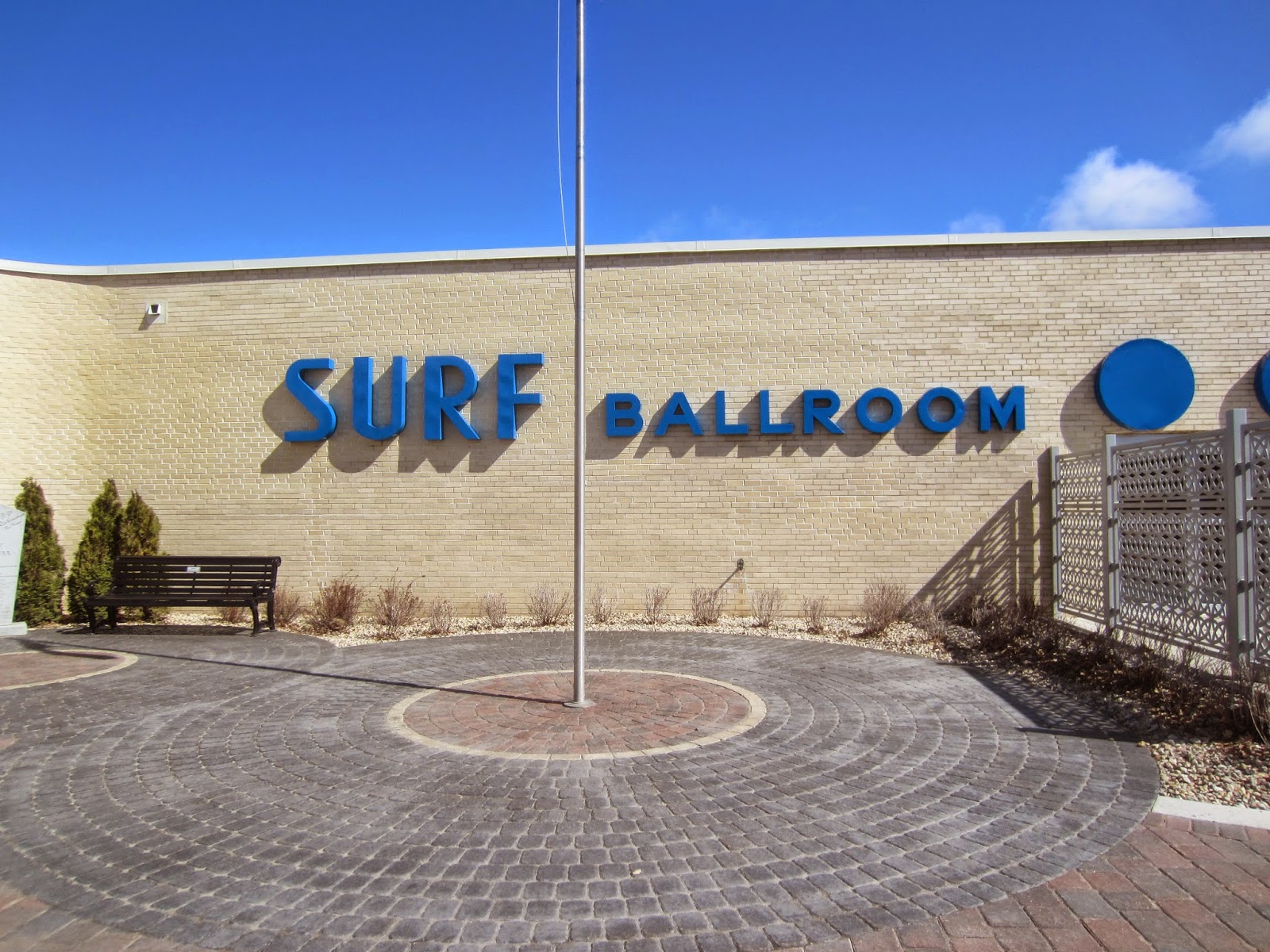 Adventures with Linda and Sea-Enna: THE SURF BALLROOM, CLEAR LAKE IOWA