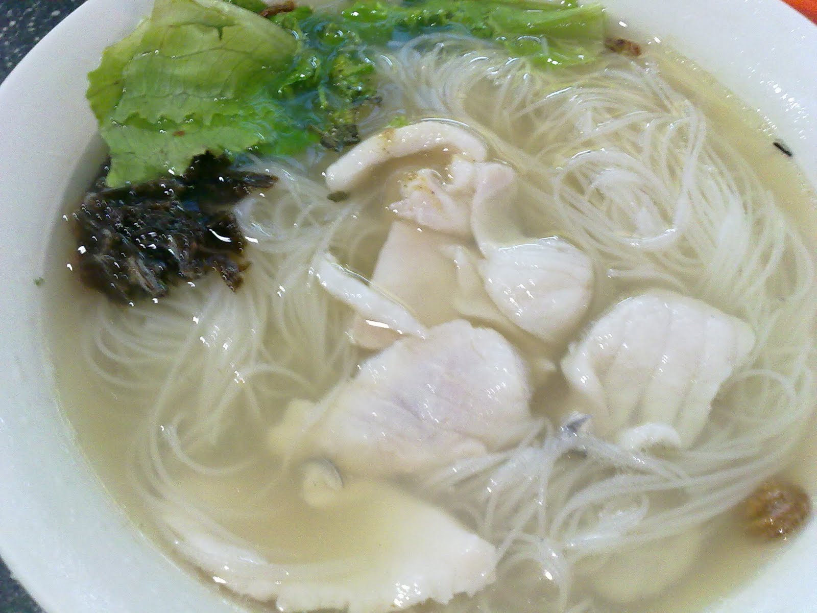 Follow Your Cravings (F.Y.C): Sliced Fish Soup with Bee Hoon