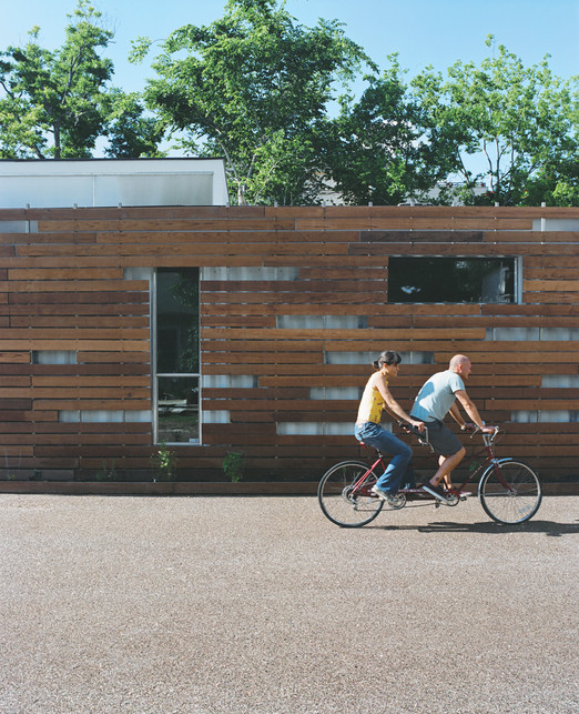 Shipping Container Homes & Buildings: 1x20 ft and 2x40 ft Shipping ...