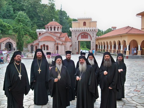 Άγιοι και Εκκλησία: Η Εορτή Της Κοιμήσεως Της Θεοτόκου στην Κομνήνειο ...