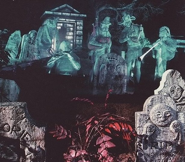 Passport to Dreams Old & New: Start to Shriek and Harmonize