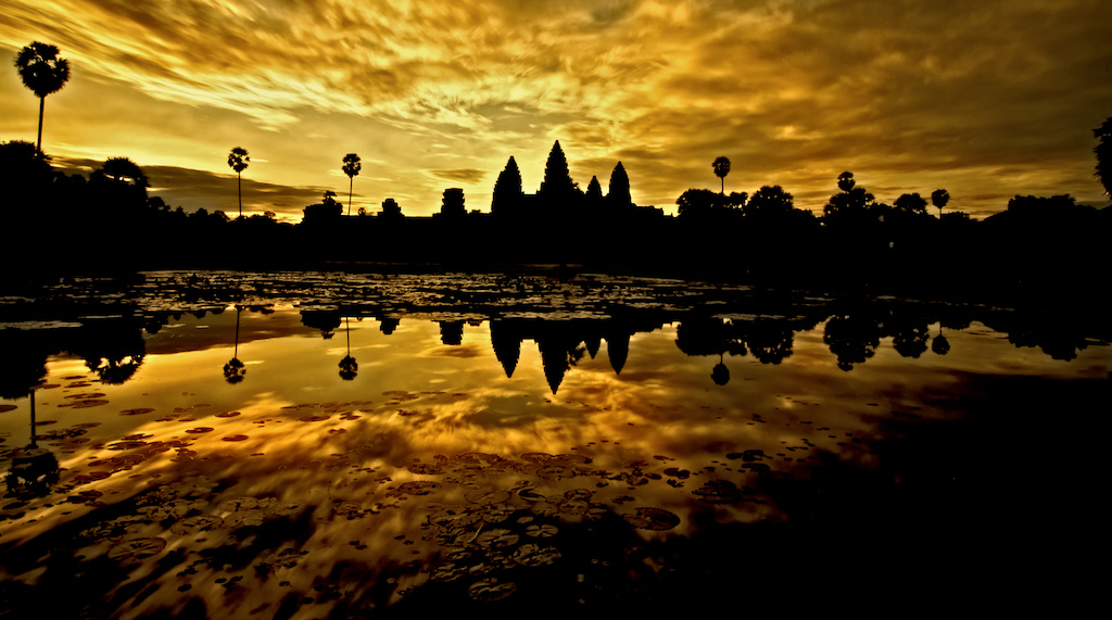 GOLDEN ANGKOR WAT, SIEM REAP, KINGDOM OF CAMBODIA - CAMBODIA