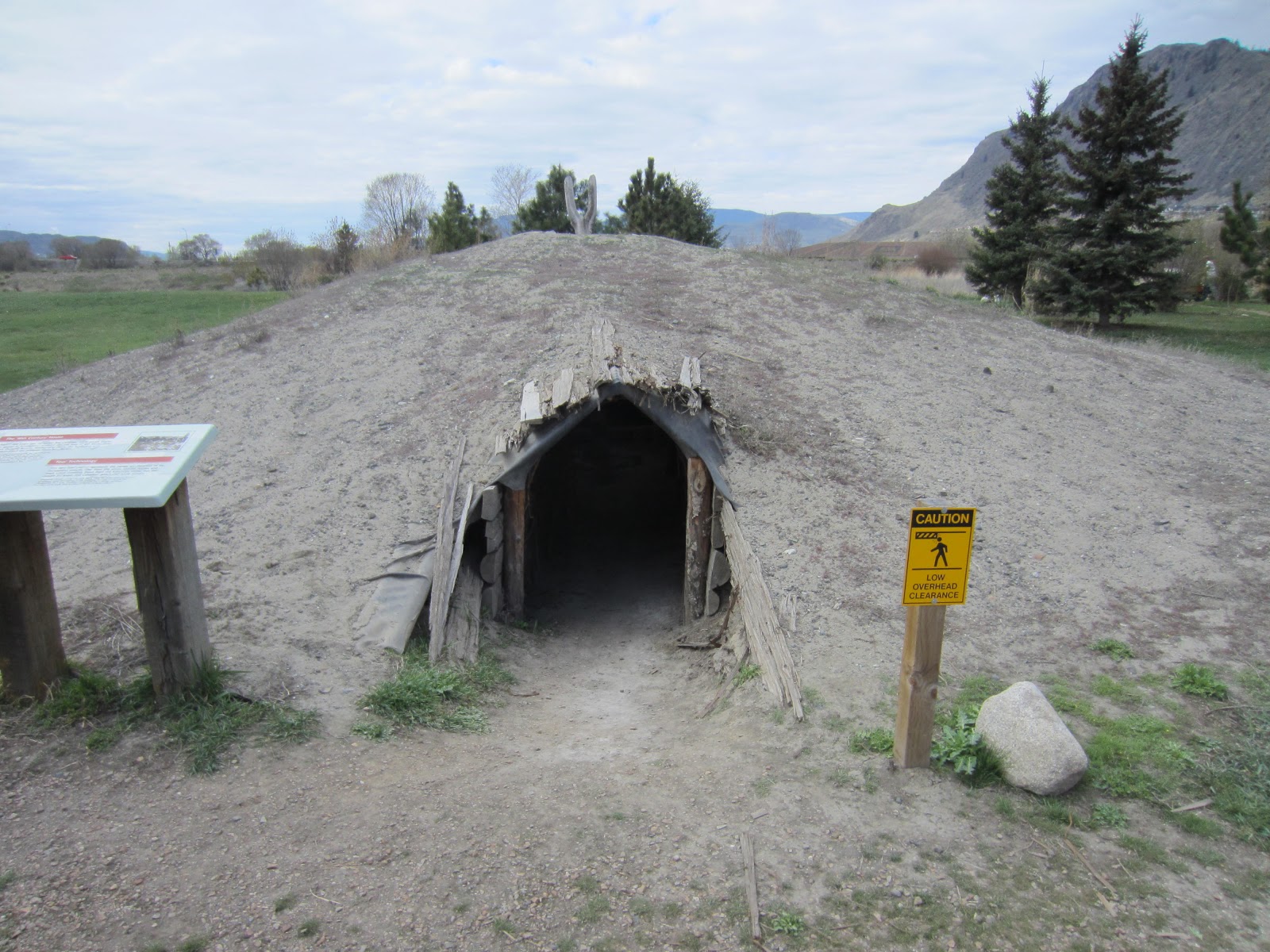 Pithouses: Kamloops Pithouses - Secwepemc Museum Spring 2013