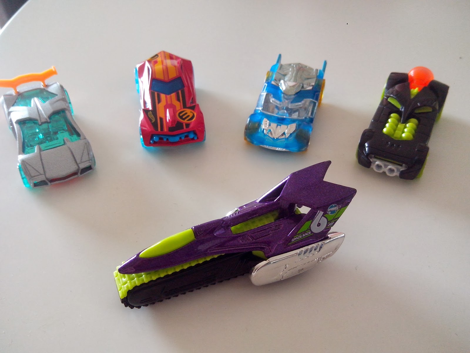 Social Hot Wheels : Tread Air