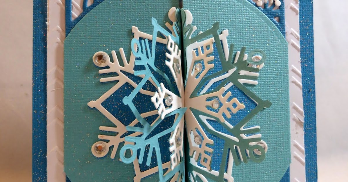 Pink Panoply: Snowflake Fold and Flip Christmas Card - Sizzix Thinlits Die Set