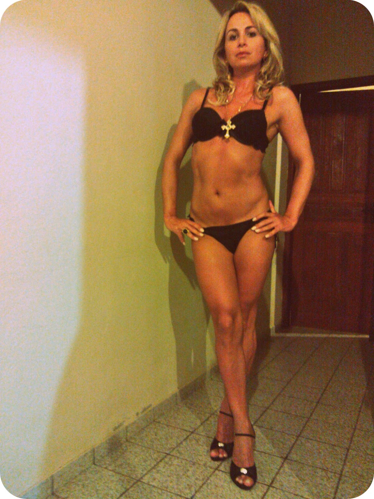 Camille Andrade #001