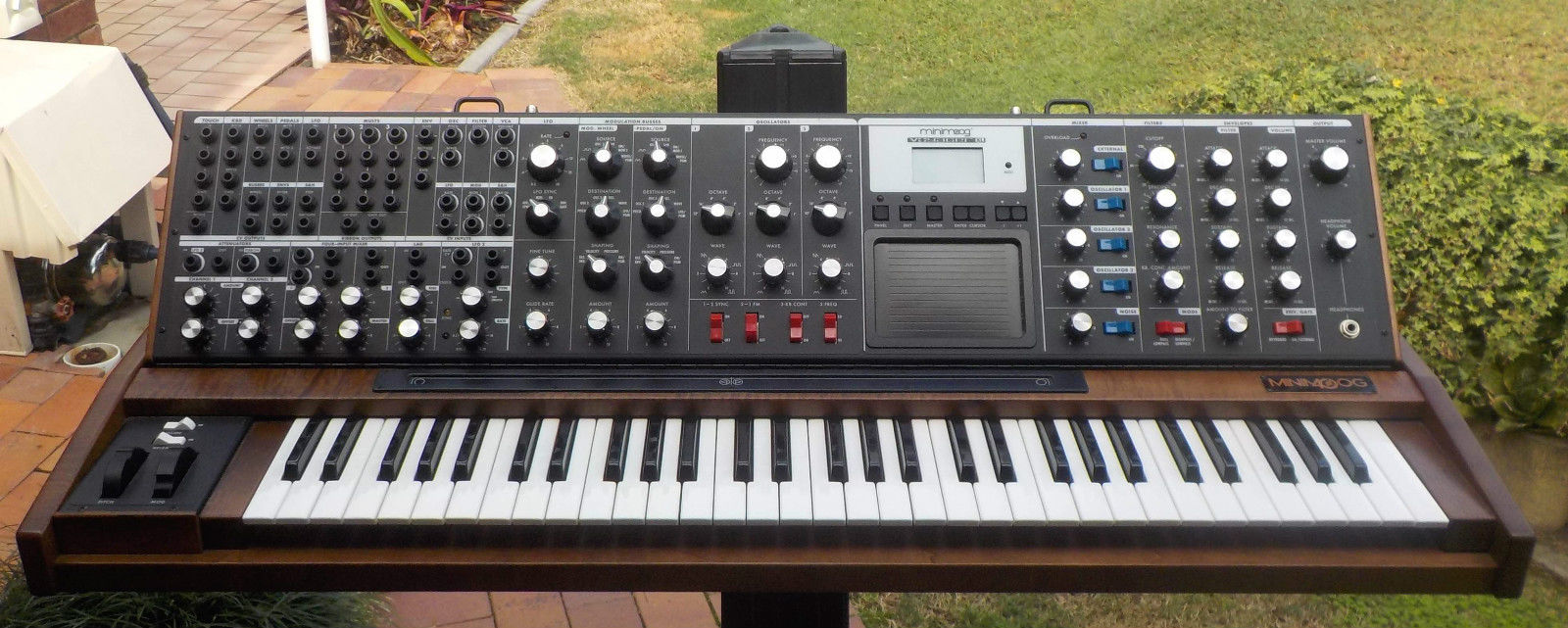 MATRIXSYNTH: Moog Voyager XL Minimoog