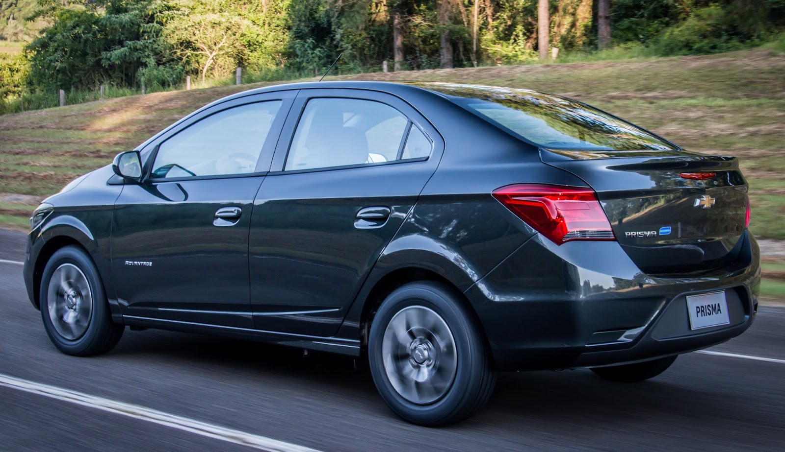 Chevrolet oficializa Prisma Advantage: sedan automático custa R$ 58.690