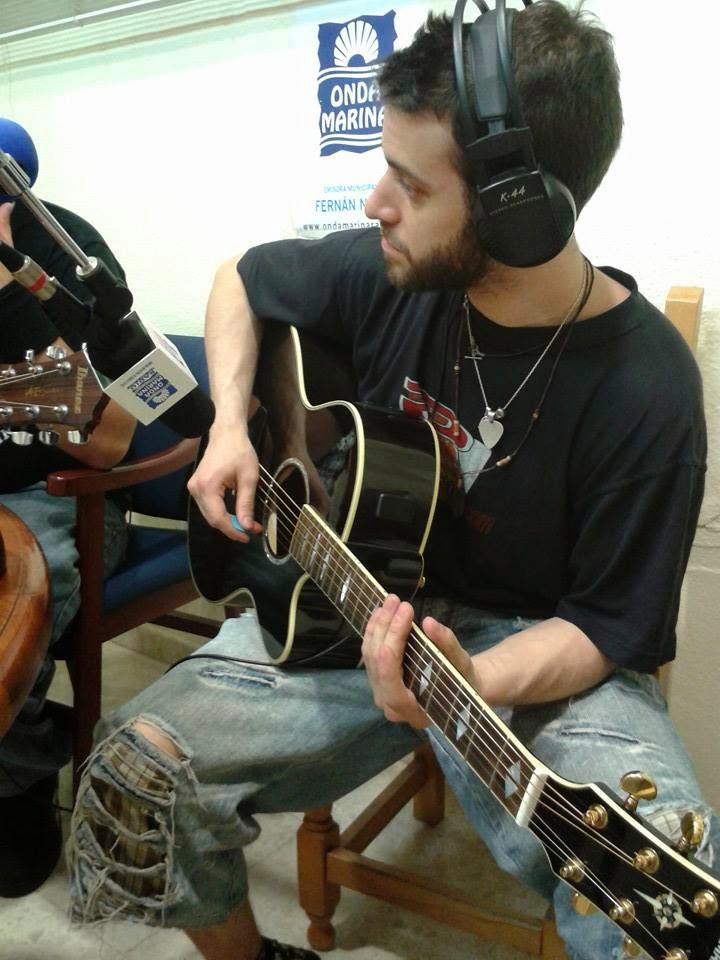 EL SUAVECITO: DESCARO EN IMÁGENES EN "EL SUAVECITO" ONDA MARINA RADIO