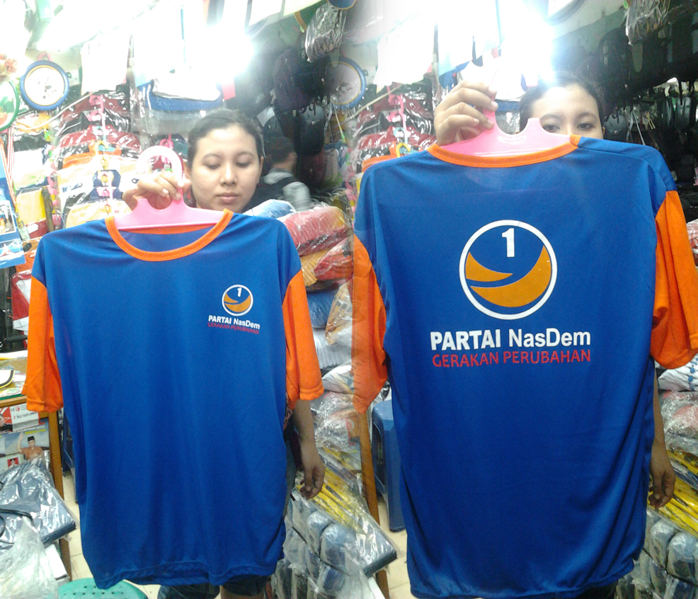 CONTOH ATRIBUT PARTAI NASDEM ,STIKER,JAM DINDING, KEMEJA, KAOS KERAH ...