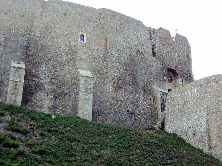 Zidul exterior al Cetatii neamt