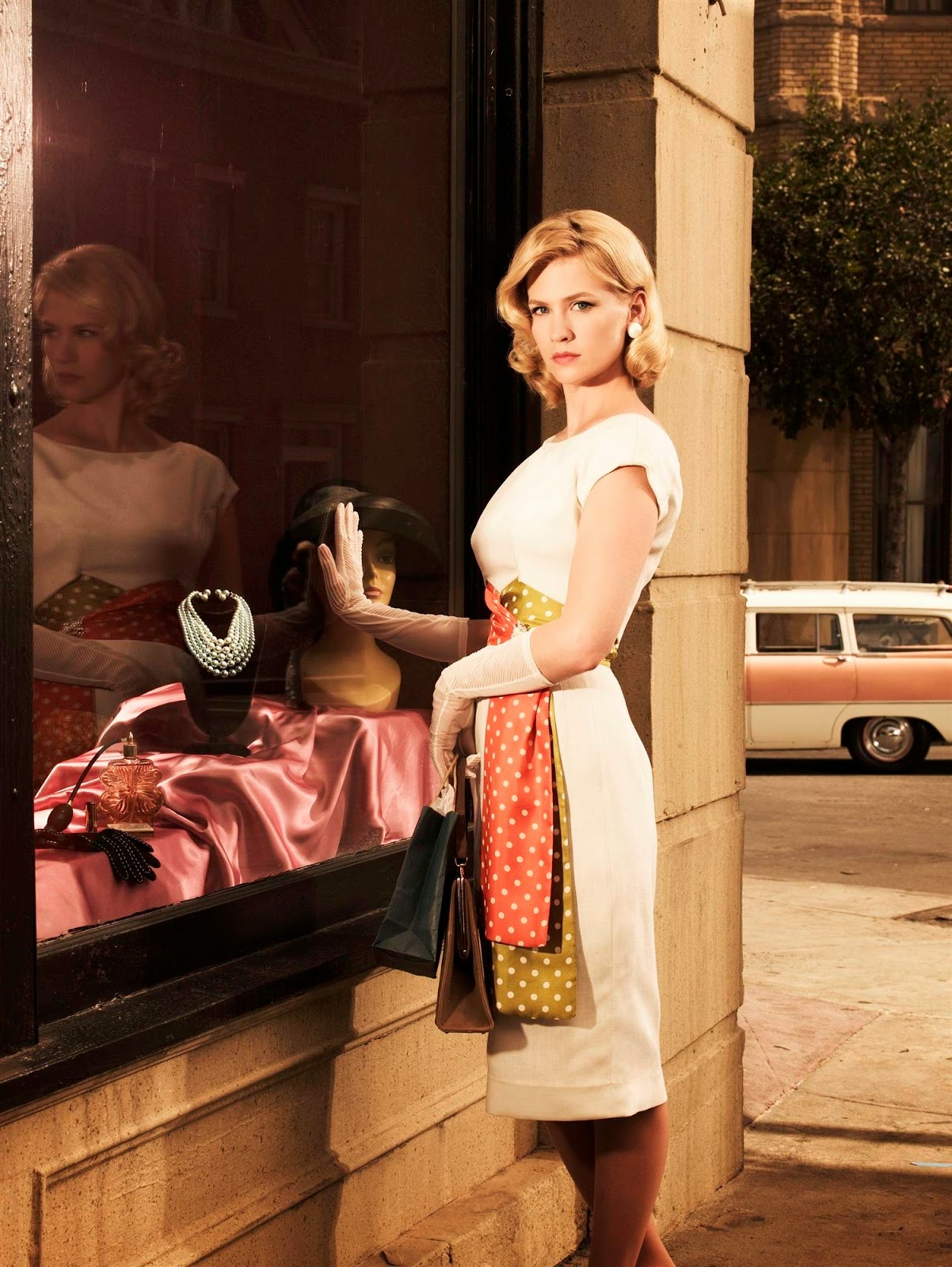 Dragon Mad Men Christina Hendricks