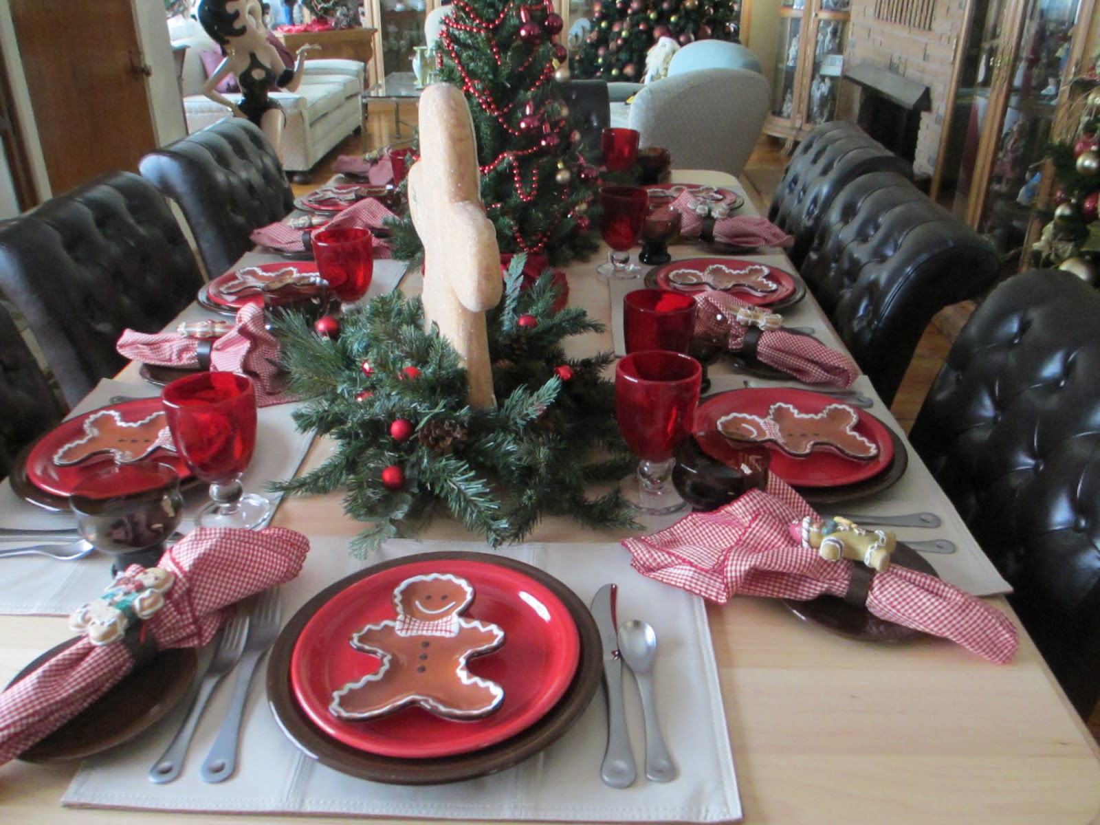The Welcomed Guest: Gingerbread Tablescape