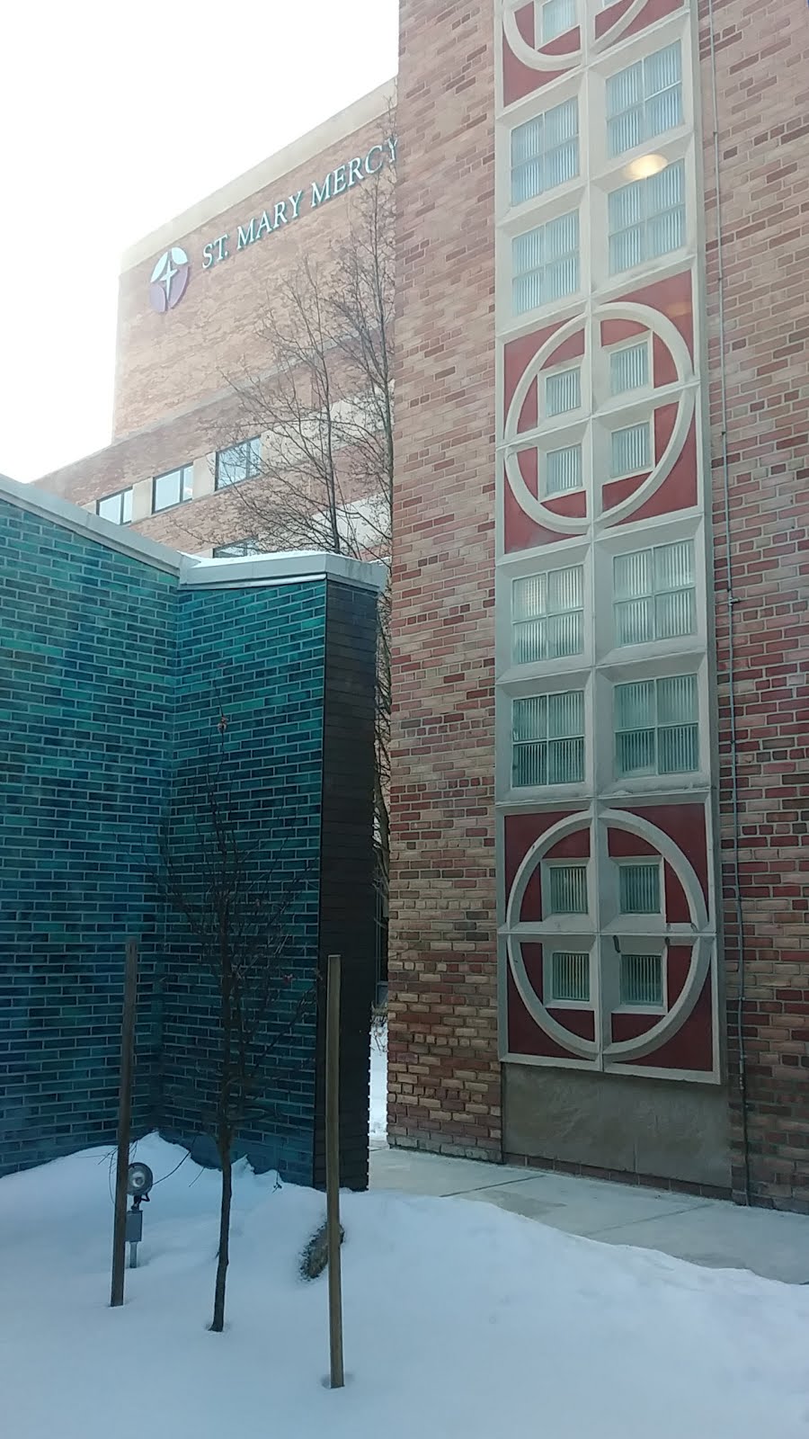 Detroit Church Blog: St. Mary Mercy Hospital, Livonia