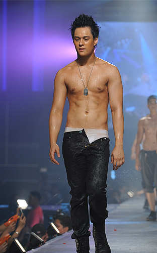 Hot Pinoy: Enrique Gil