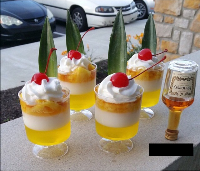 HENNY-COLADA JELL-O SHOTS | Bartender