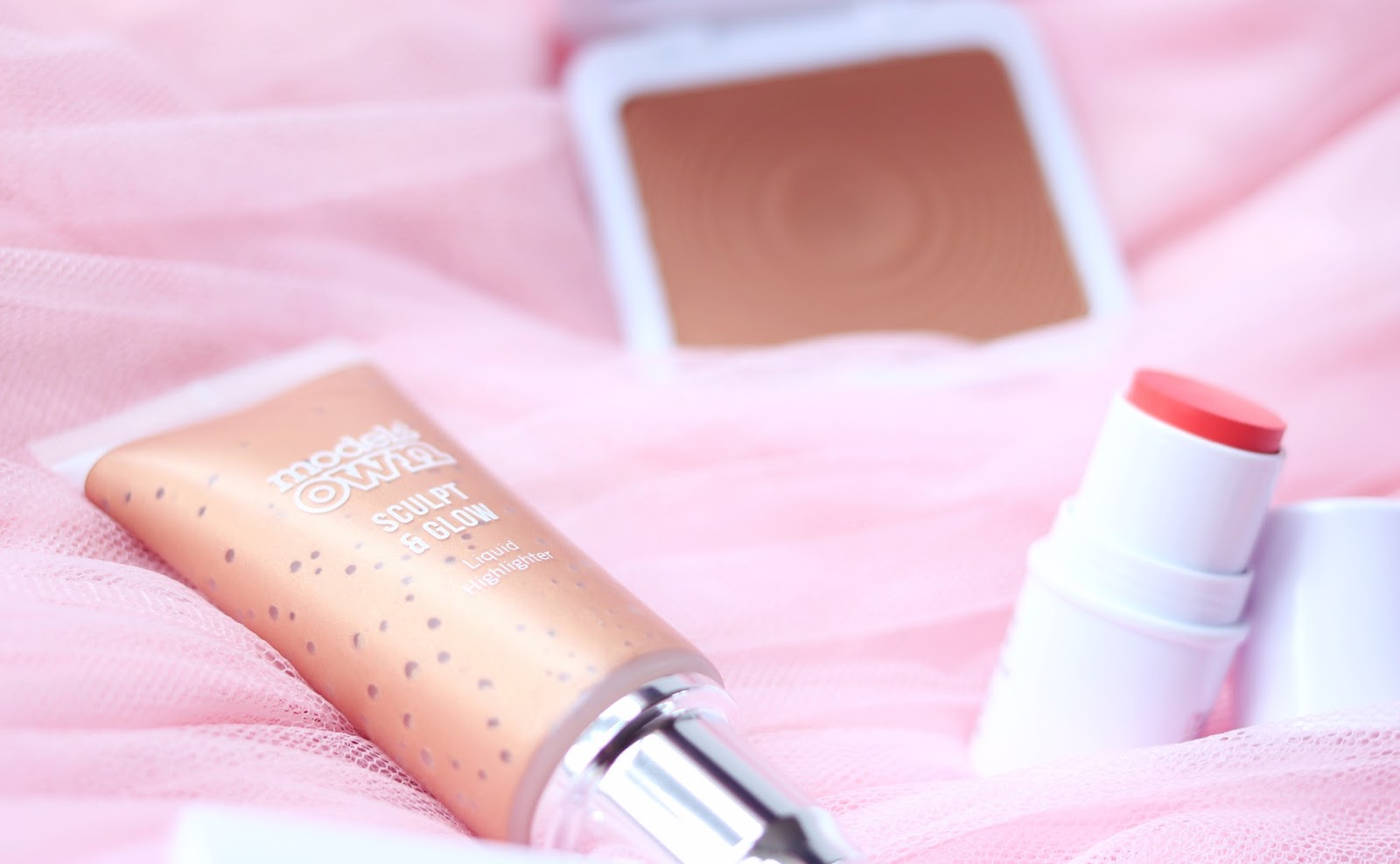 Beauty | Models Own Does Makeup