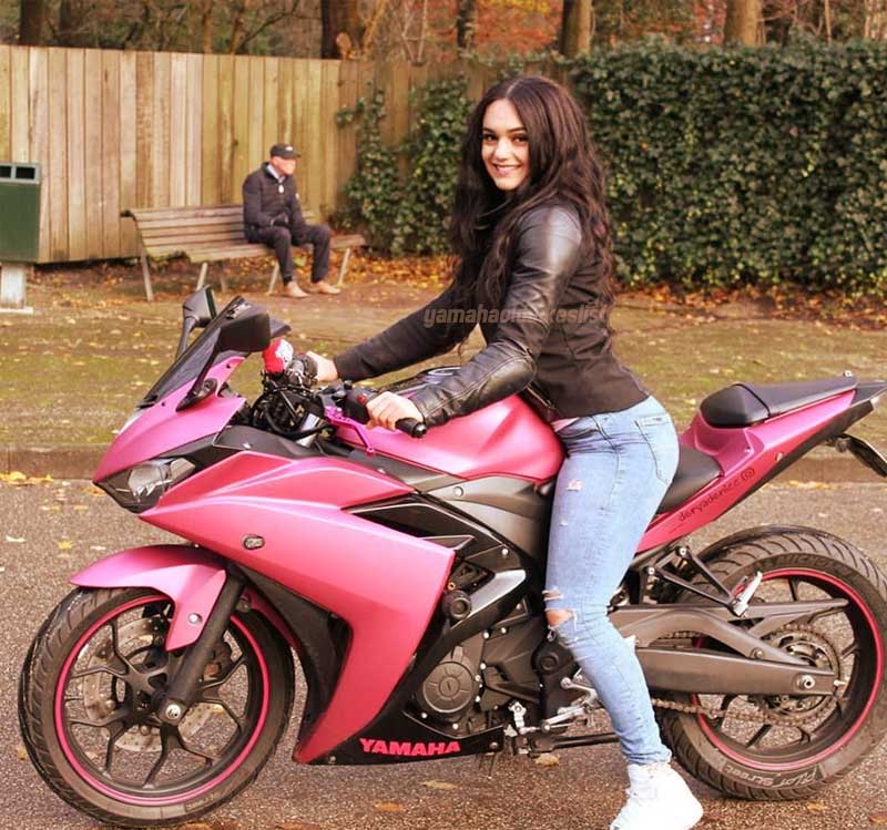 Girl + Yamaha Bike = FIRE ! (Part 1) - Yamaha Old Bikes List