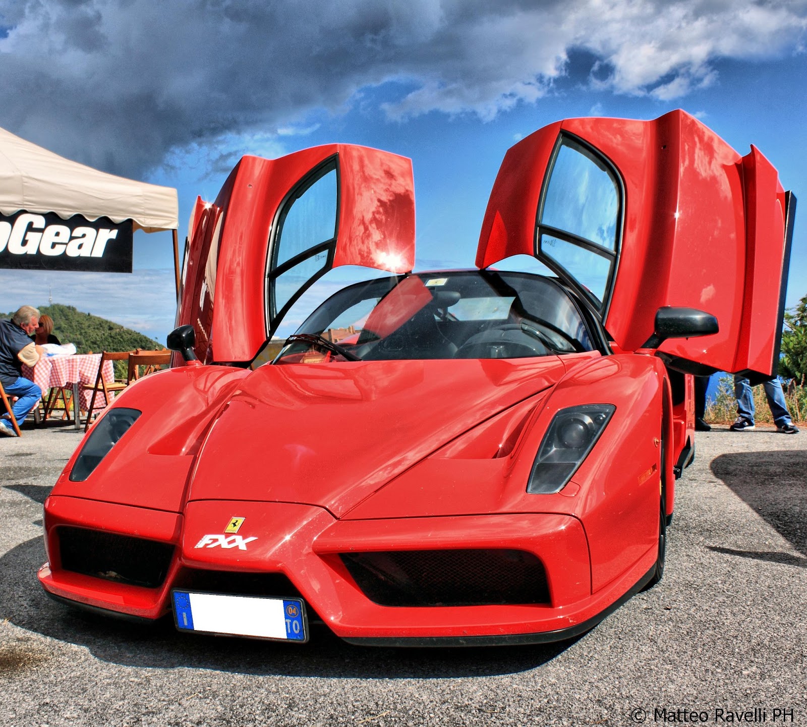 Matteo Ravelli Photographer: Best Shot Ferrari Enzo