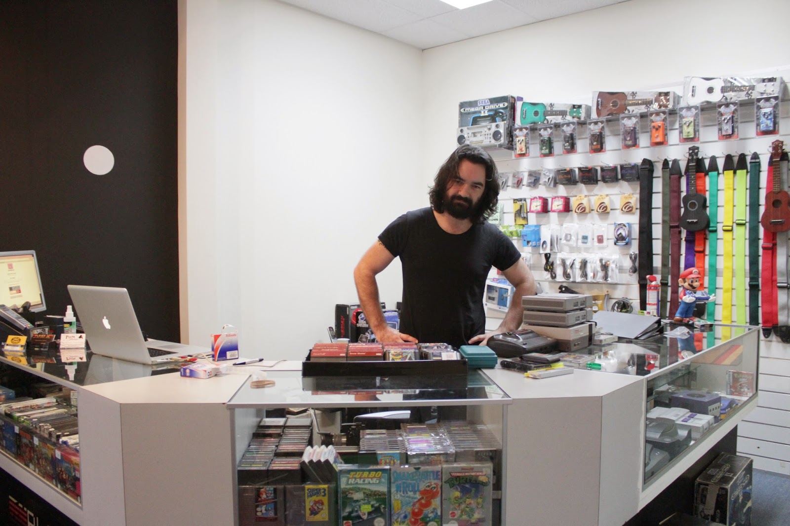 Retro Game On: Checking out Player [1] (Yes, a retro gaming store in ...